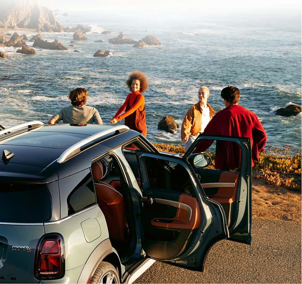 MINI USA | Small Cars, SUVs, Hatchbacks | Big Love