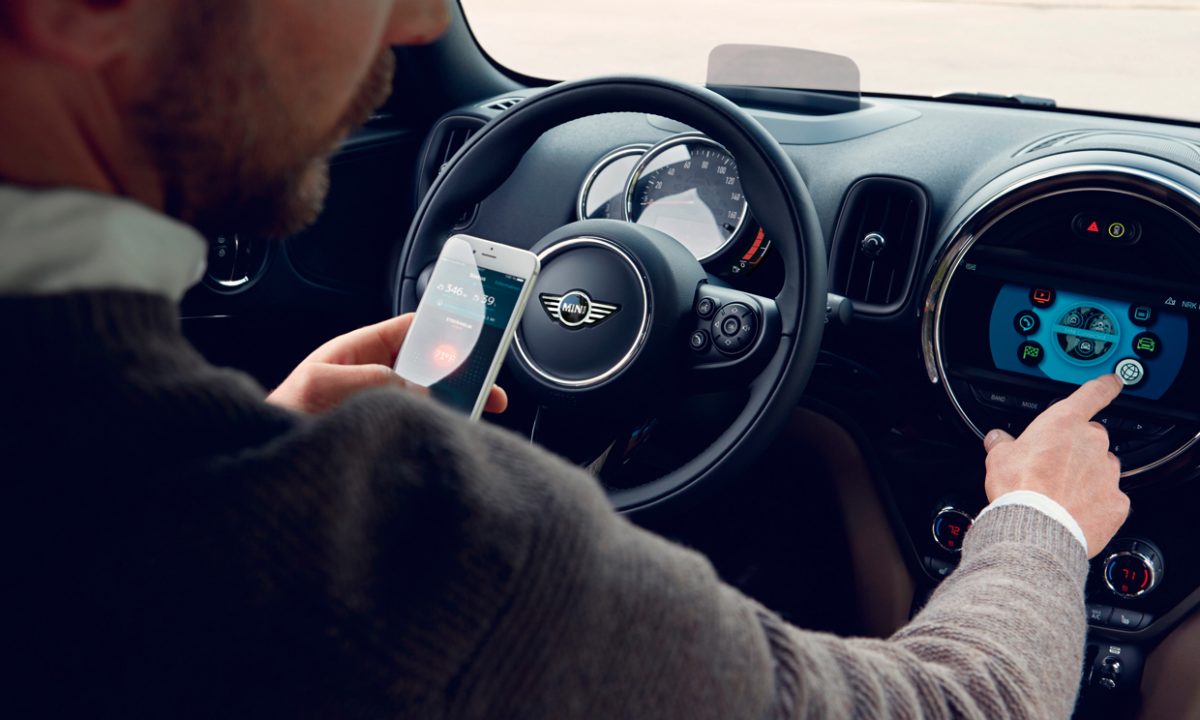 MINI Connected - Navigation & Technology System | MINI USA